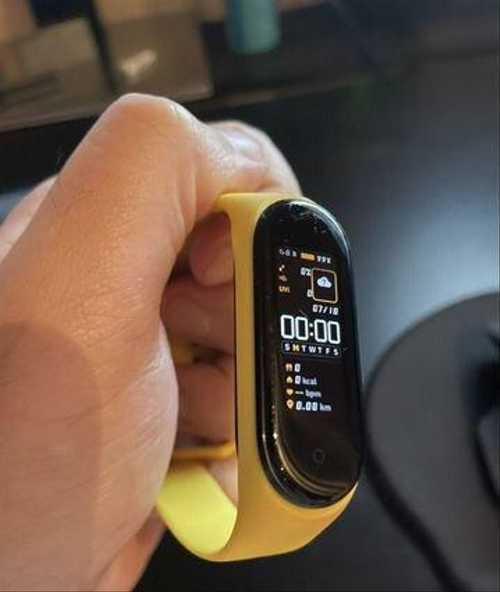 Xiaomi mi band 5 фитнес трекер