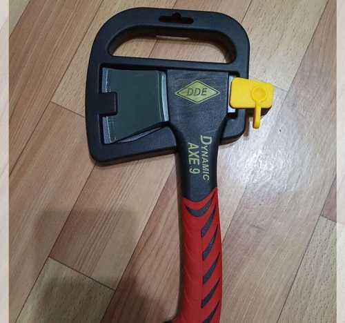 Универсальный топор DDE Dynamic AXE9