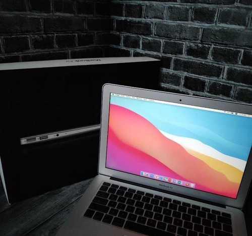 MacBook Air 13 (в отл.сост)с коробкой