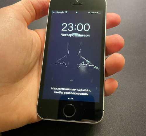 iPhone SE, 32 ГБ