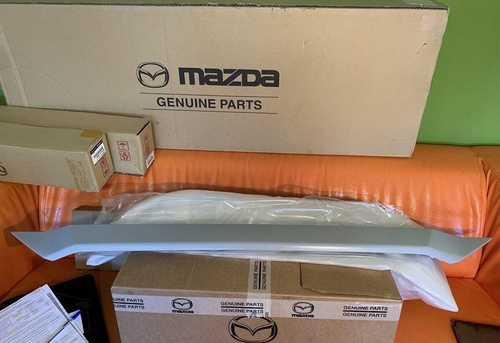 Накладка решетки радиатора Mazda cx 5 KF оригинал