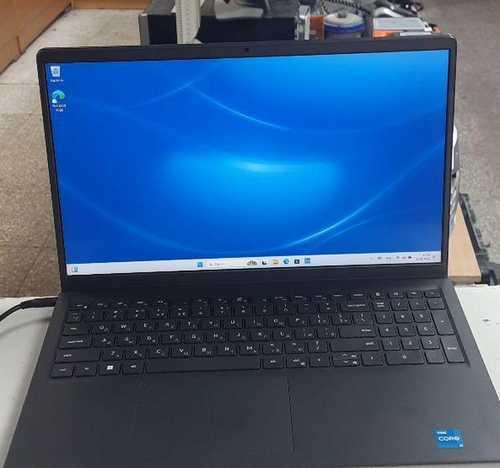 Ноутбук Dell Vostro 3520