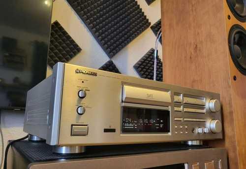 Pioneer D-07 DAT рекордер Hi-End топовый