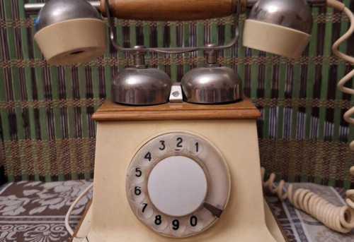 Старинный телефон ретро СССР