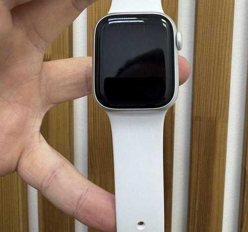 Apple watch 8 41 mm Silver