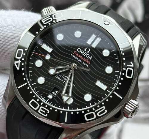 Omega Seamaster Diver Master Chronometer. 42mm