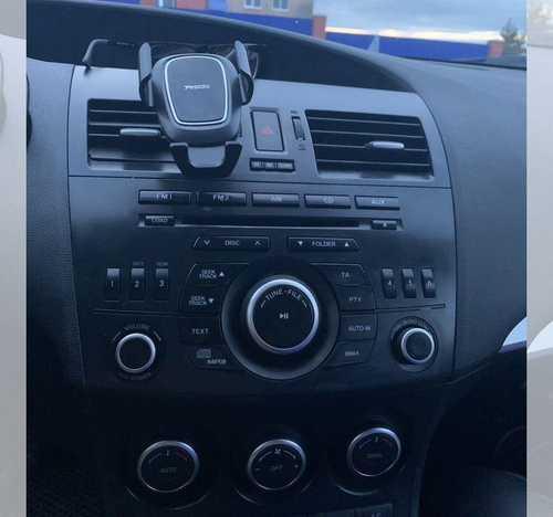 Штатная магнитола mazda 3 bl