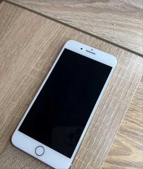 iPhone 8 plus 64gb Gold