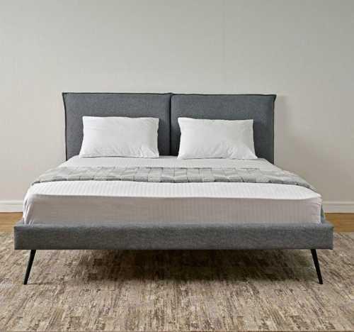 Кровать с мягким изголовьем 160х200