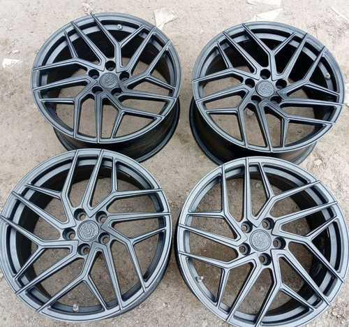Кованные диски Р 19 на Toyota Camry