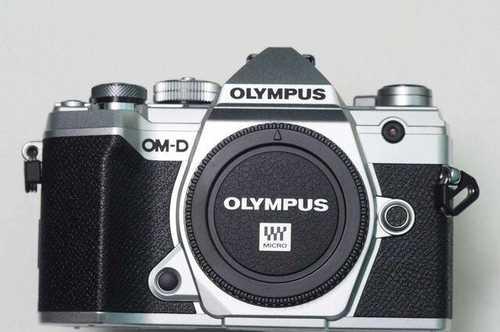 Olympus OM-D E-M5-3 body с пробегом 440 кадров