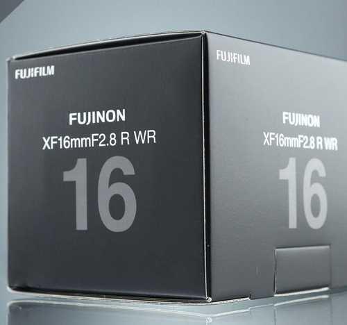 Fujifilm XF 16mm f/2.8 R WR X-Mount Silver