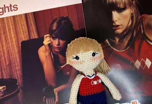 Кукла Taylor Swift Midnights Blood Moon