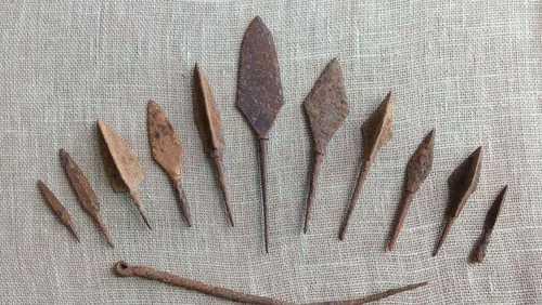 Средневековые наконечники стрел 7 - 10 век