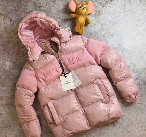 Пуховик Moncler зимний