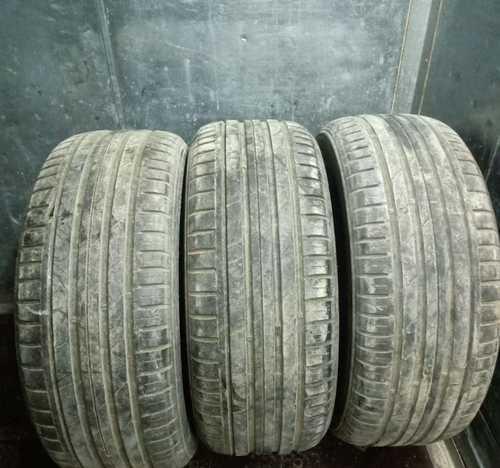 Nokian Tyres Hakka Z 255/55 R19