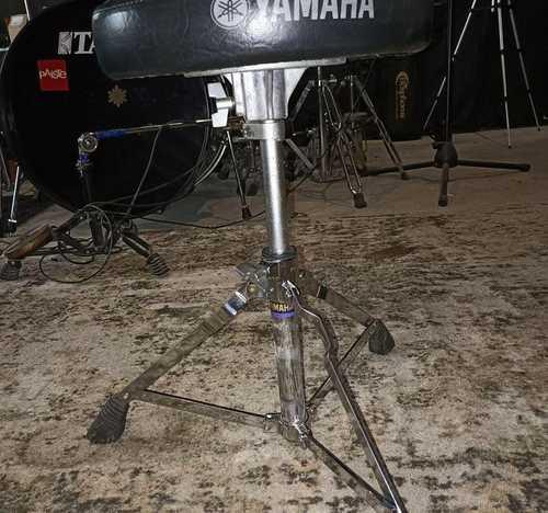 Барабанный стул Yamaha