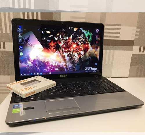 Ноутбук acer e1 571g GForce-710m/i5-3230m/8/120