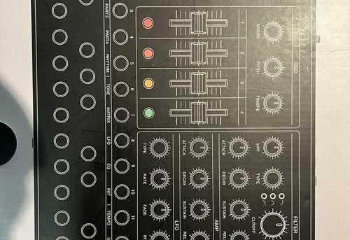 Синтезатор Roland SH - 4D