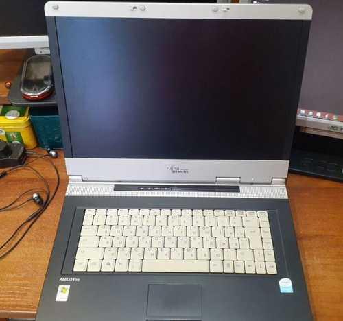 Fujitsu-Siemens Amilo Pro V2035D