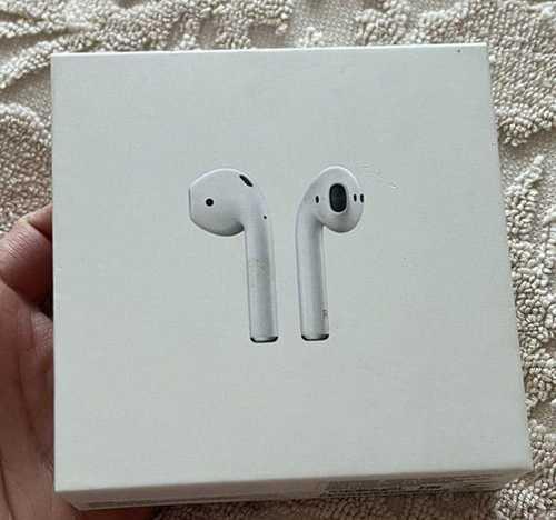 Коробка от наушников AirPods