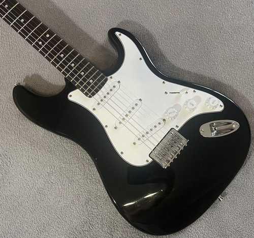 Электрогитара Fender Squier MM