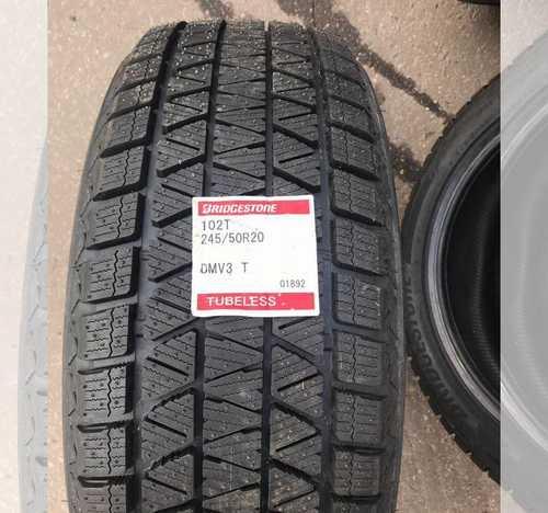 Bridgestone Blizzak DM-V3 245/50 R20 102T