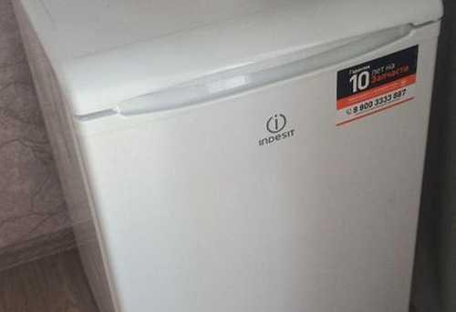 Холодильник Indesit TT85