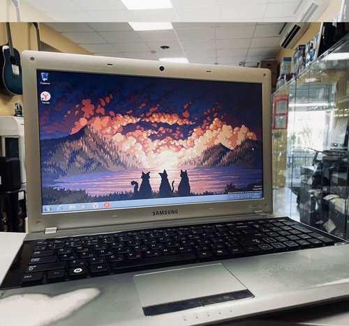 Ноутбук samsung RV511