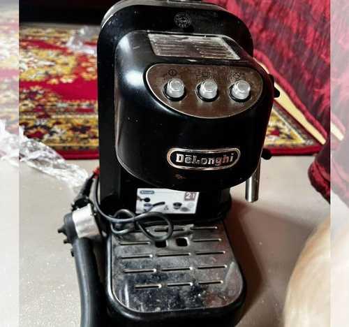 Кофемашина delonghi рожковая