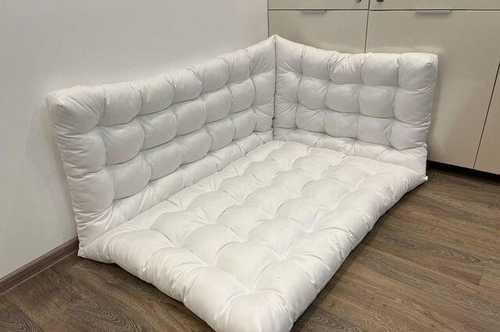 Бескаркасный угловой диван