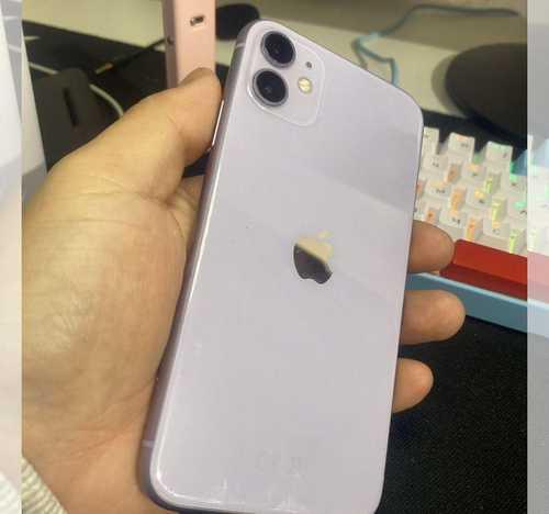 iPhone 11, 64 ГБ