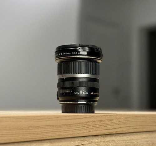 Canon EF-S 10-22mm f/3.5-4.5 USM (как новый)