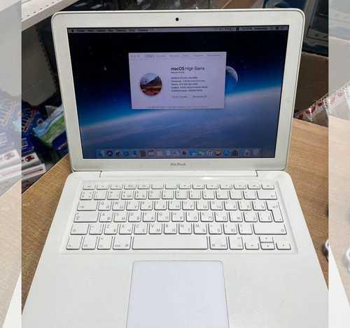 Ноутбук Apple MacBook A1342 2009г. (MC207LL)