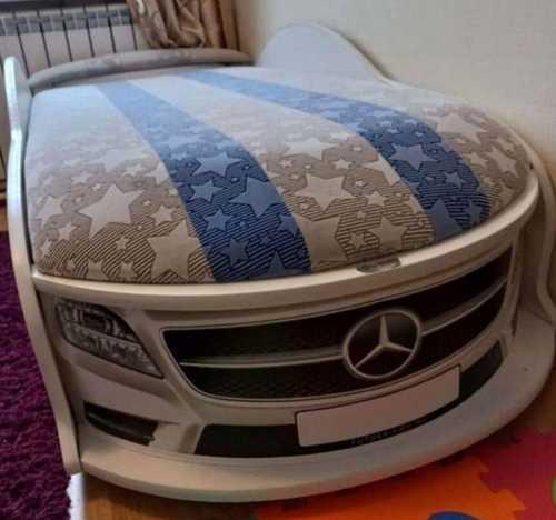 Кровать-машина для мальчика