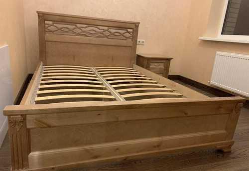 Кровать из массива