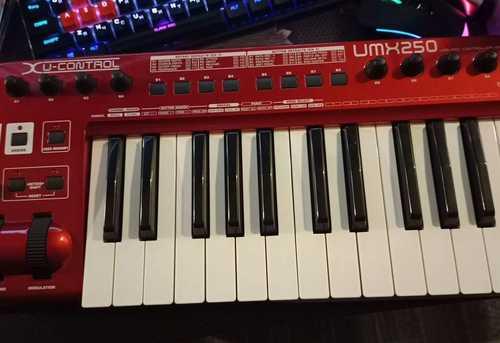 Midi-клавиатура behringer U-control UMX250