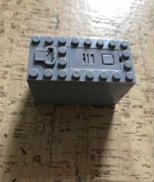 Lego technic батарейный блок 88000