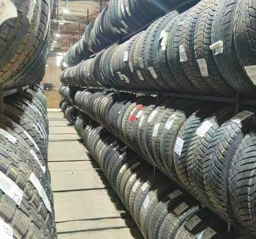 Nokian Tyres Hakkapeliitta R2 235/55 R17 99M