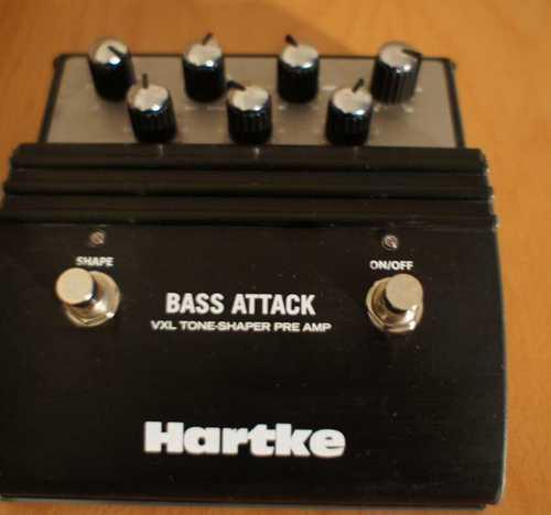 Бас-гитарный предусилитель Hartke VXL Bass Attack