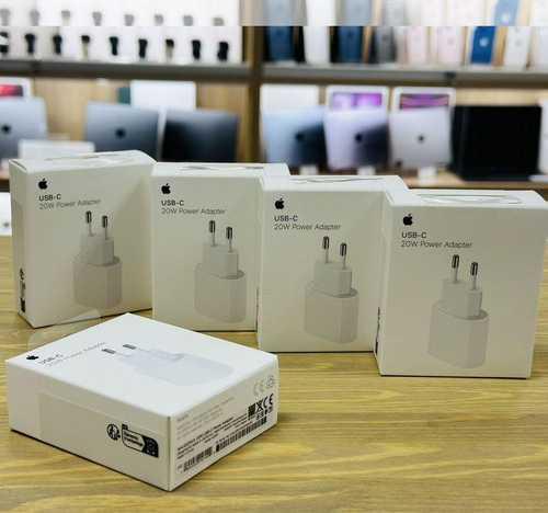 Блок зарядки Apple 20W Power Adapter оригинал