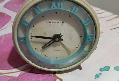 Часы будильник Янтарь СССР (плюс часы в подарок)