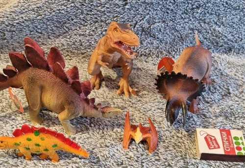 Продам детские игрушки. Набор динозавров