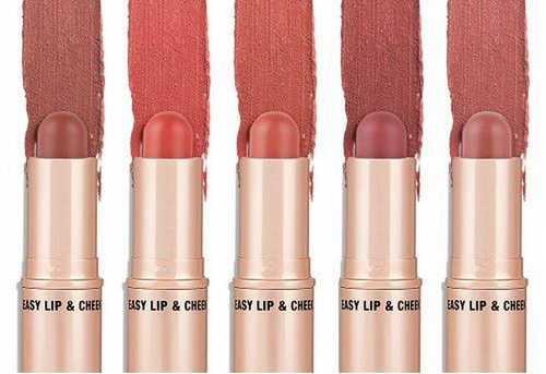 В наличии румяна в стике Charlotte Tilbury