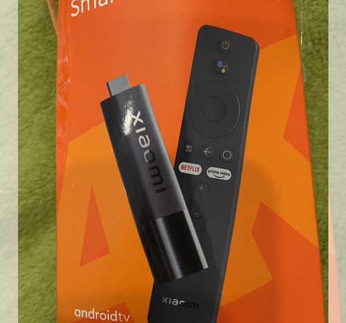 Портативный медиаплеер Xiaomi Mi 4K TV stick MDZ-2