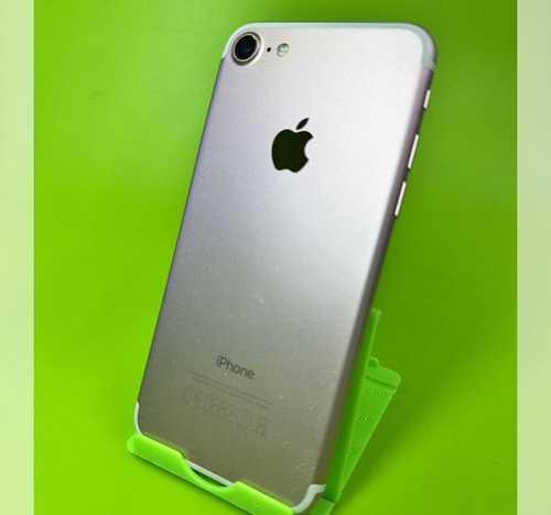 iPhone 7, 32 ГБ