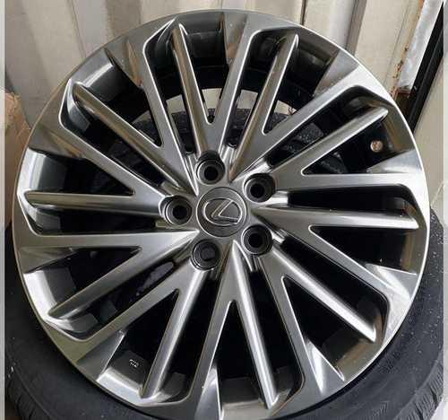 Диски на Toyota Lexus r19 5x114.3 ET35 D60.1