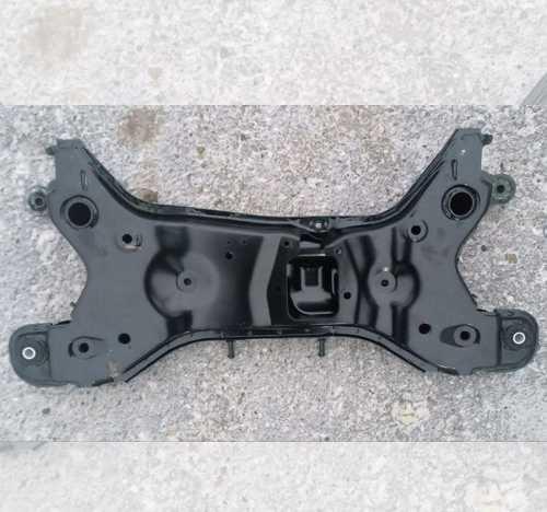 Передний подрамник Hyundai Getz 2005-2011 г.в