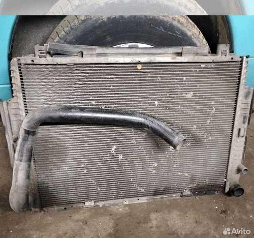 Радиатор охлаждения w140