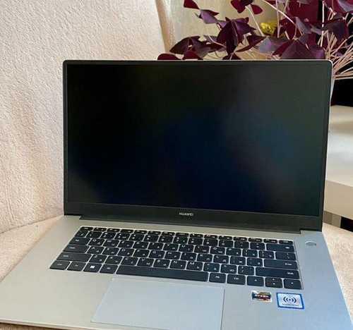 Huawei MateBook Ryzen 7